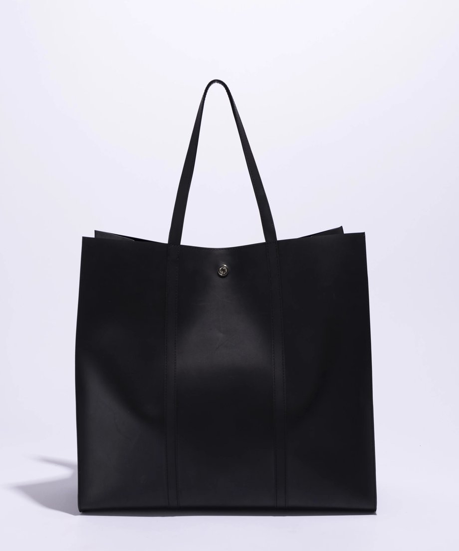 TOTE B | THE ART OF CARRYING